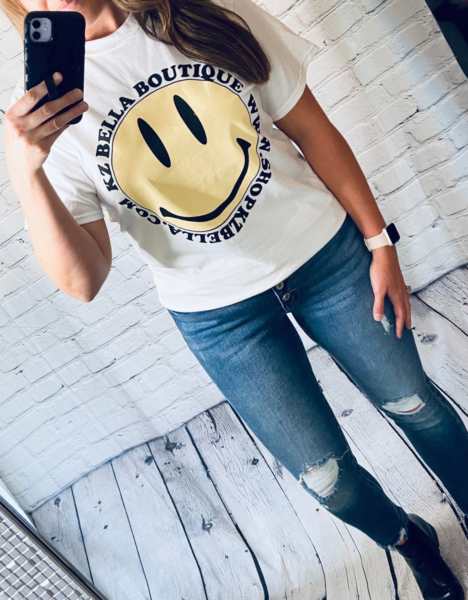 KZB - Smiley Logo Tee – KZ Bella